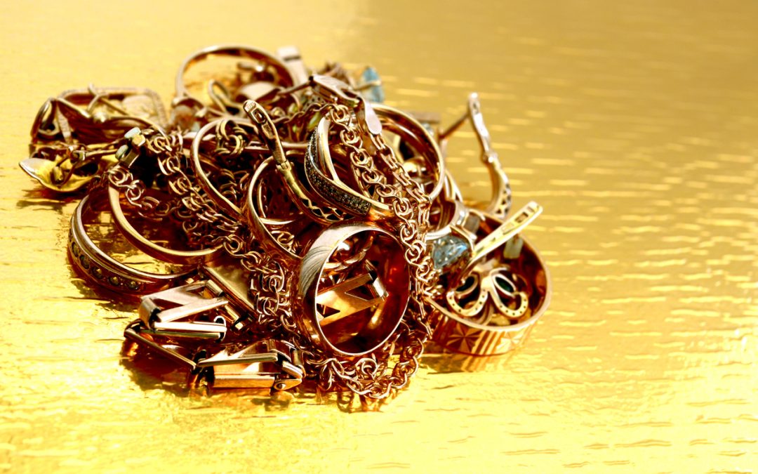 What to Do with Broken Gold Chains, Single Earrings & Old Jewelry